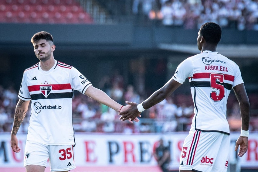 Robert Arboleda sufre lesión con Sao Paulo durante la final de la Copa ...