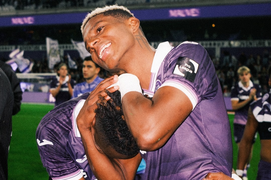Nilson Angulo firma asistencia en empate del Anderlecht frente a Leuven