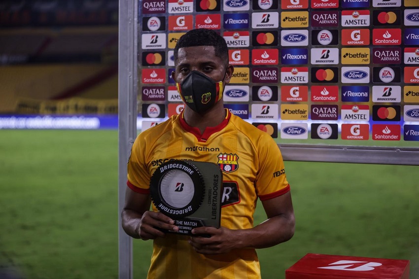 Perlaza: "Fue un gol muy lindo, el primero importante de mi carrera"
