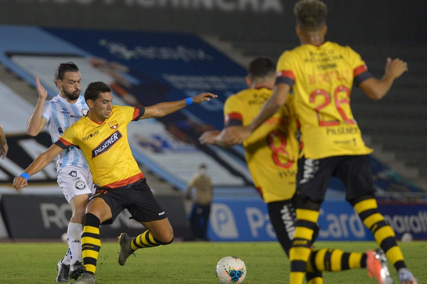 Bruno Piñatares sí está habilitado para enfrentar a Montevideo City Torque